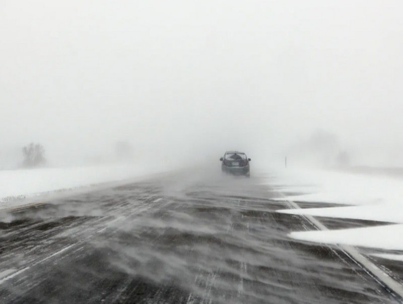 Ихэнх нутгаар цас орж цасан шуурга шуурч эрс хүйтрэхийг анхааруулж байна